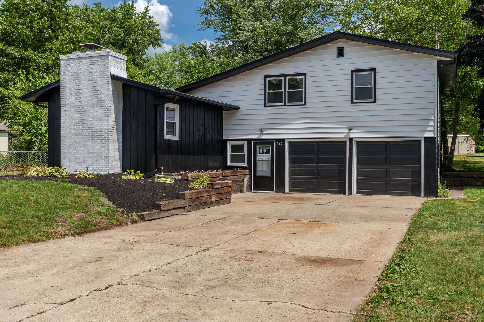 215 Judy Court Machesney Park, IL 61115 Monroe Homes